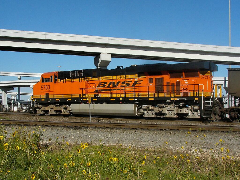 BNSF 5753